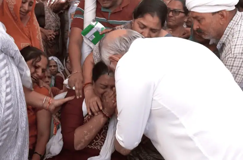 Grief In Bhavnagar As Mortal Remains Of Pahalgam Terror Vict